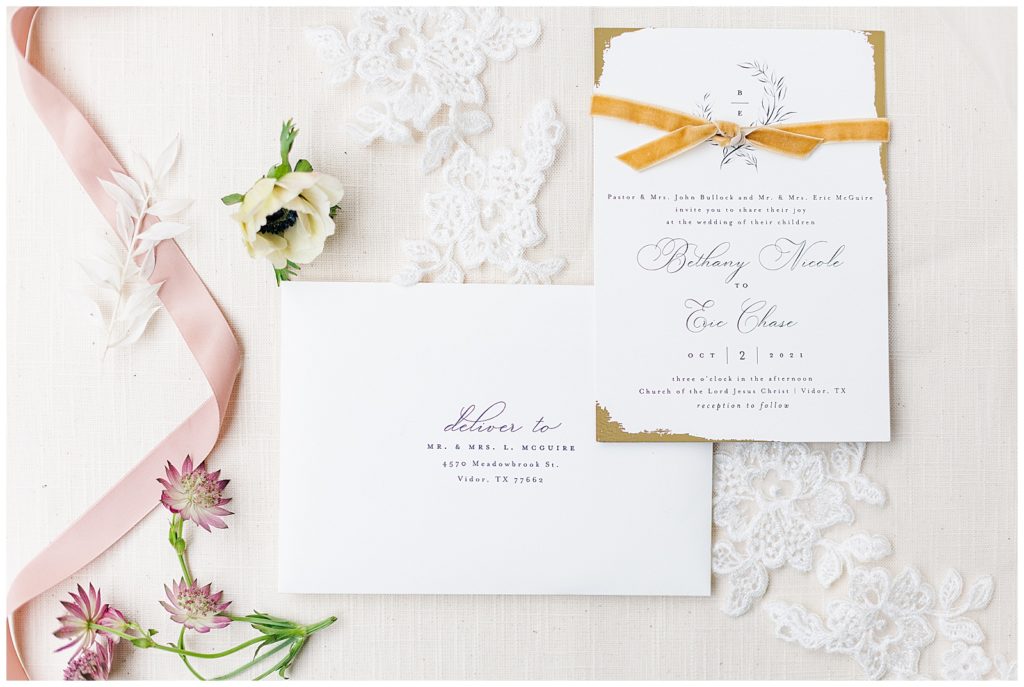 Classy Texas Wedding | Bethany + Chase - elissapace.com