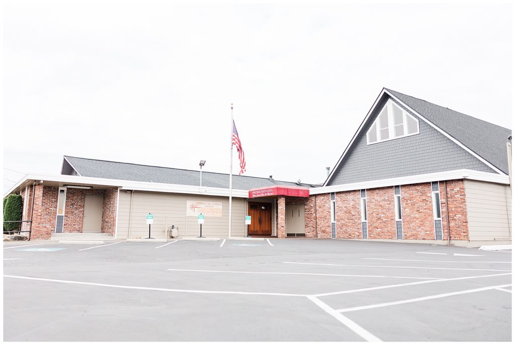 Jewel-Toned Fall Wedding | Alyssa & Matthew - elissapace.com