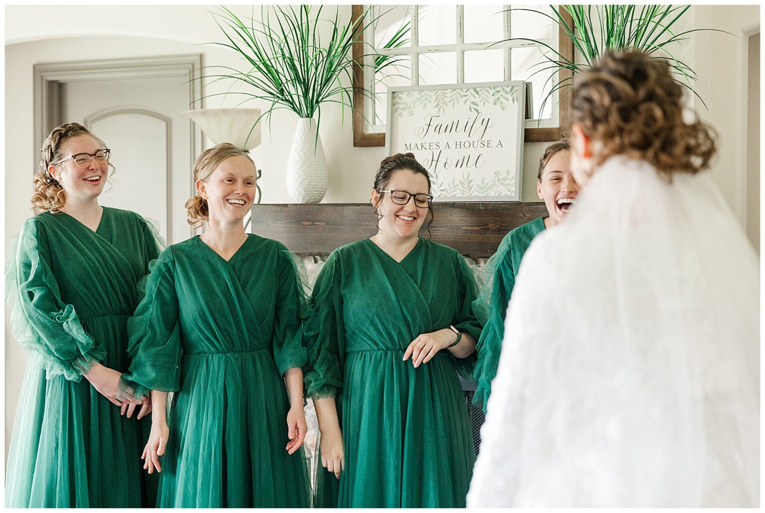 A Beautiful Wedding in Tulsa, Oklahoma | Kaylen & Joey - elissapace.com