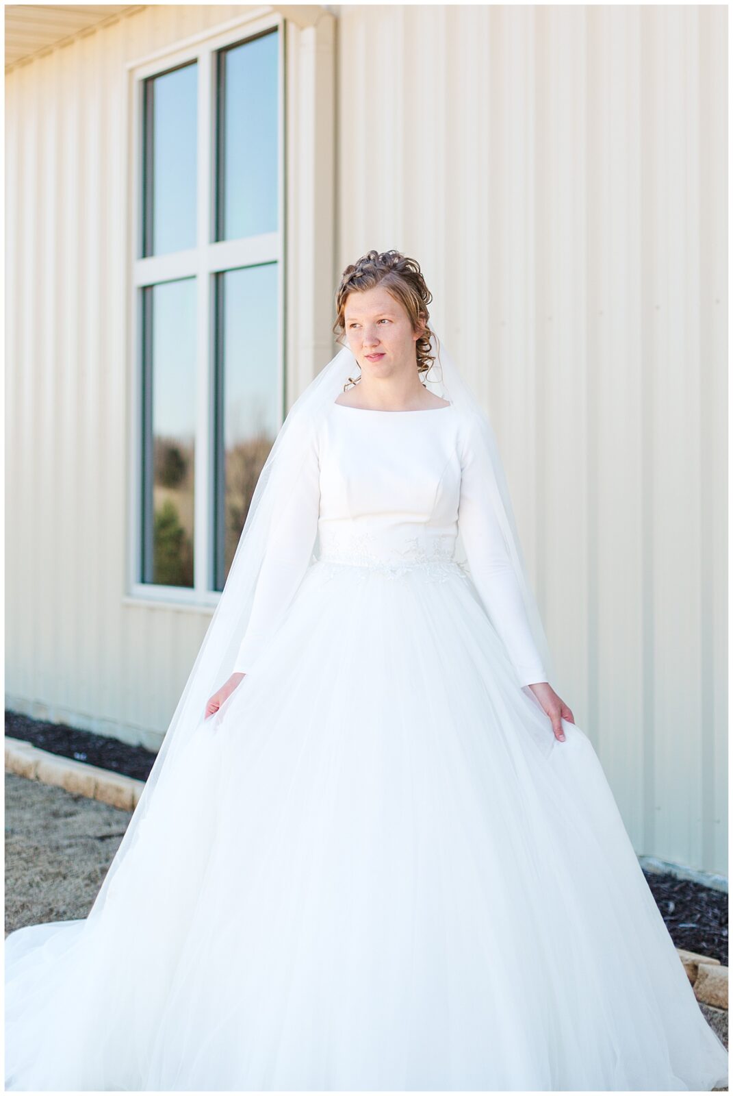 A Sunny Texas Wedding | Madison & Philip - elissapace.com